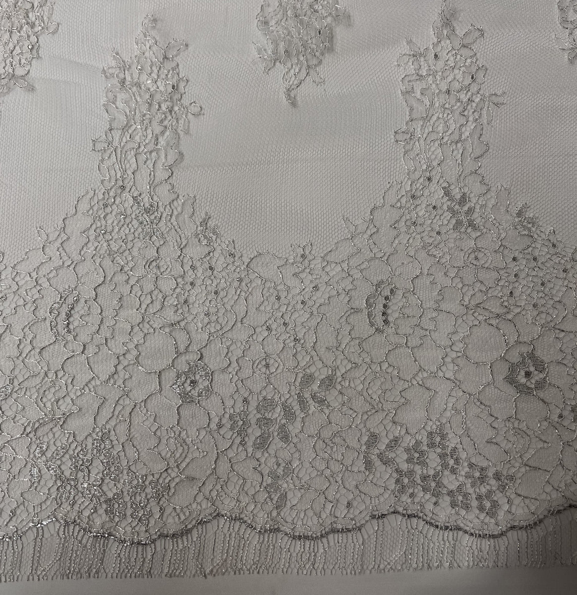 French Lurex Lace Art: 84908.23/60 Silver/Ivory (5.4m Piece) | Silk Trader