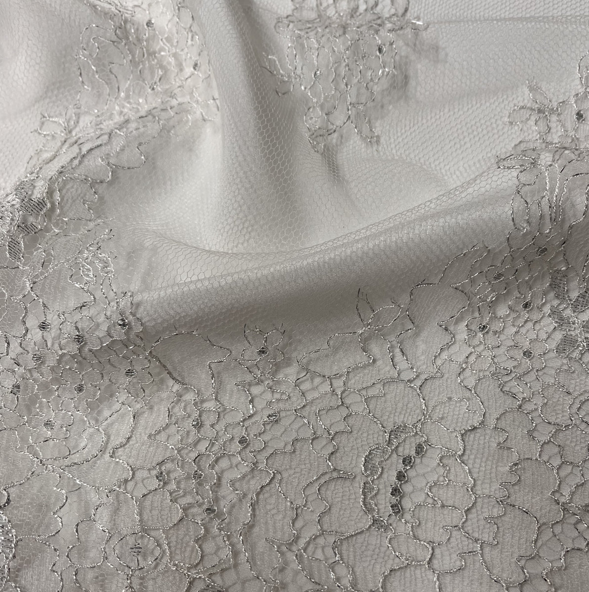 French Lurex Lace Art: 84908.23/60 Silver/Ivory (5.4m Piece) | Silk Trader