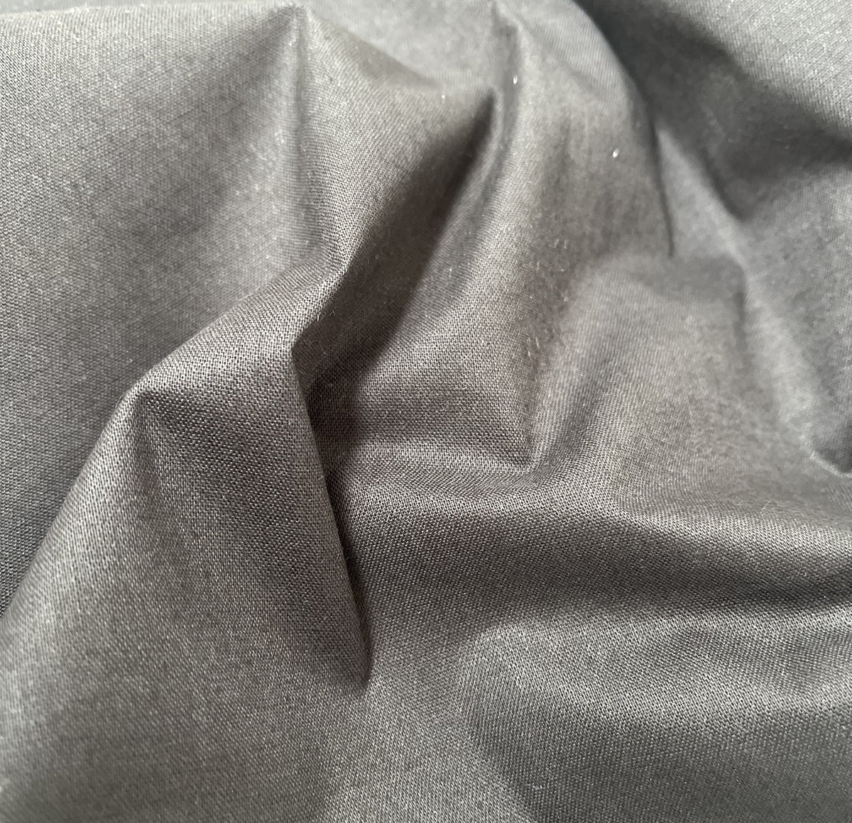 Medium Woven Fusible interlining Black (10m Piece) | Silk Trader